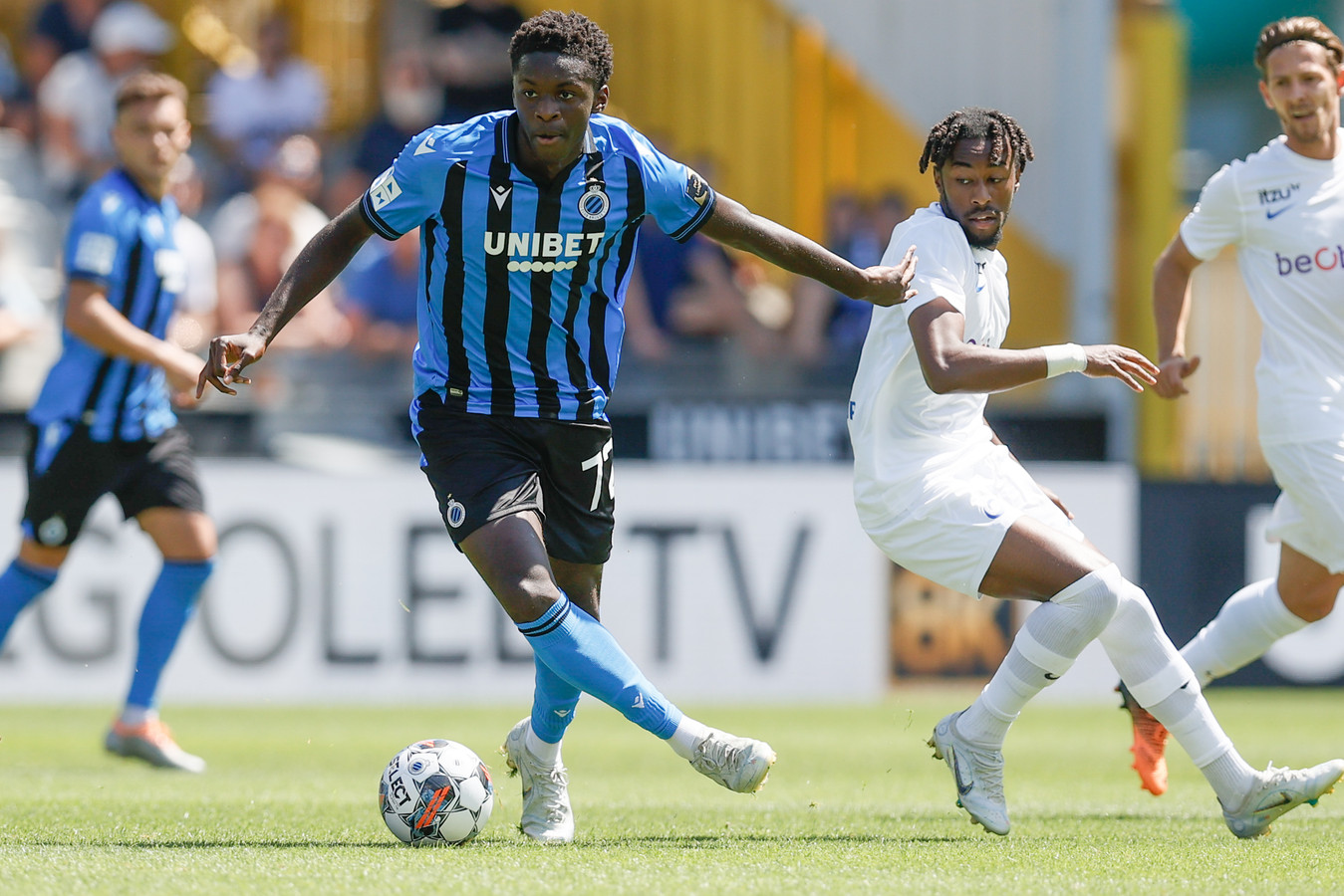Club-talent Noah Mbamba trekt in de zomer transfervrij naar Leverkusen ...