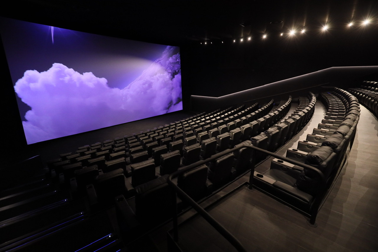 Meer luxe moet netflixkijker weer naar de bioscoop trekken, Pathé in ...