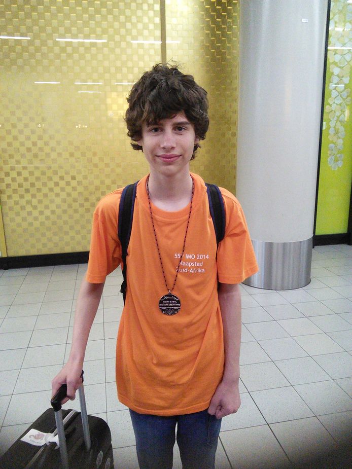 Matthew (14) uit Enschede wint zilveren medaille met wiskunde ...