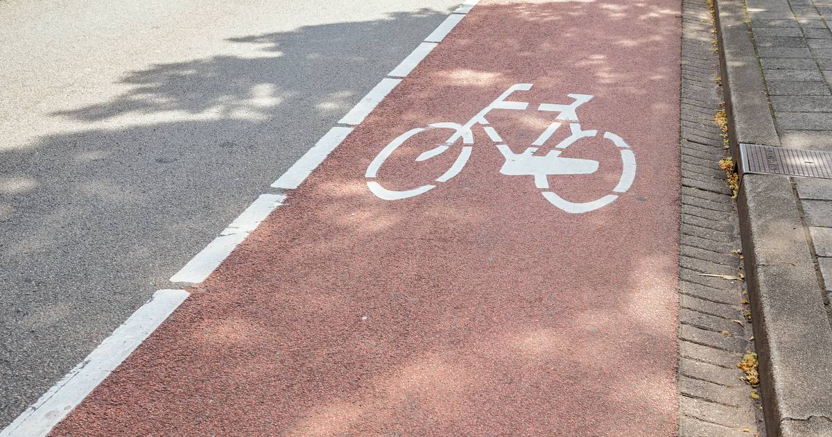 Gemeente vernieuwt asfalt van drie fietspaden in Almere, verkeer wordt ...