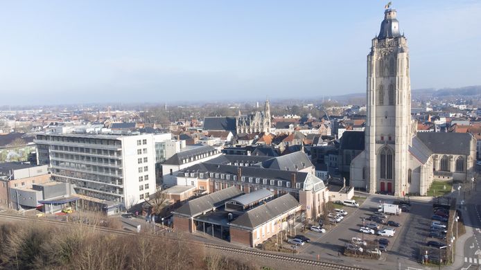 Expertenteam moet historische ziekenhuissite in Oudenaarde nieuwe ...