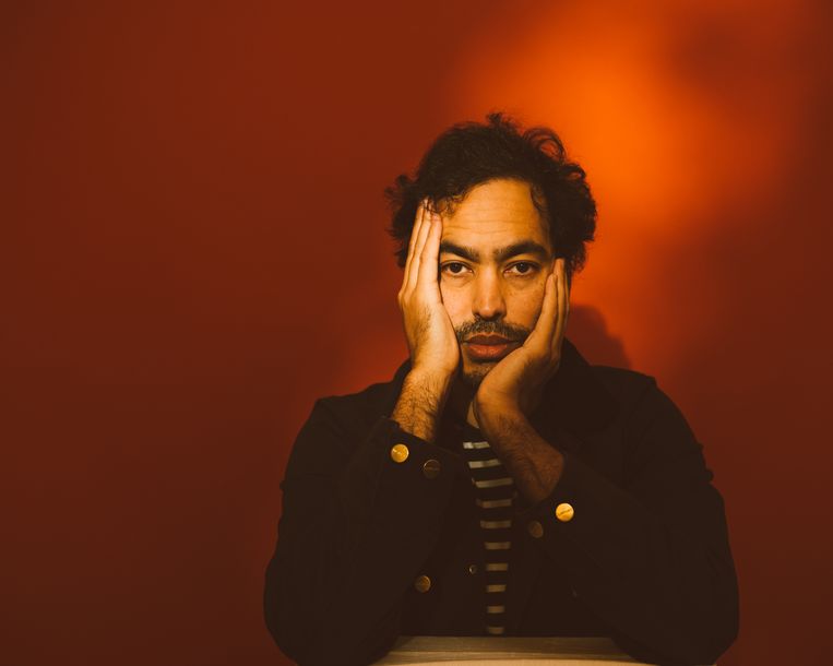 Johan Fretz rekent af met zelfgenoegzaam links, ‘misplaatst neutrale ...