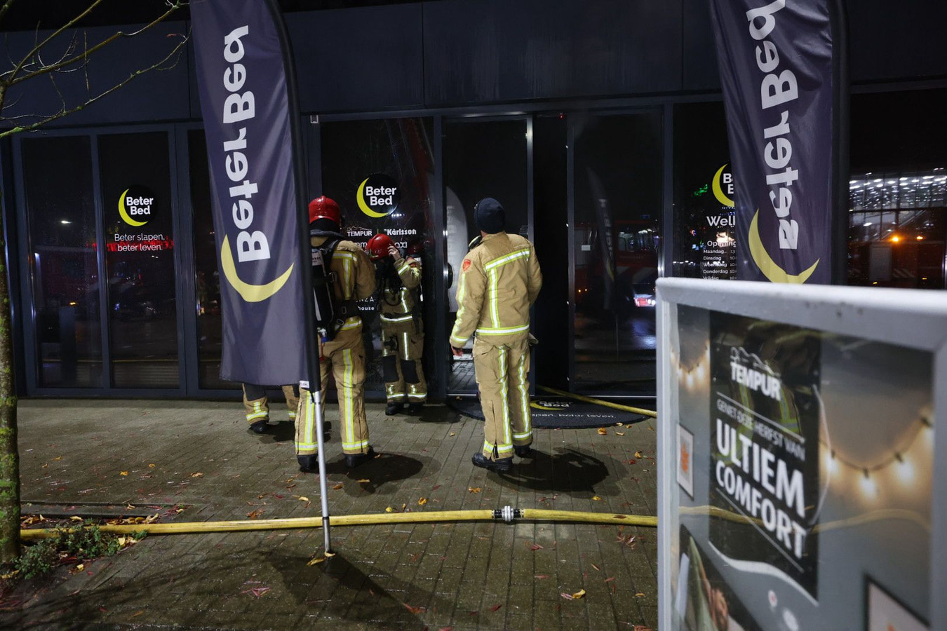 Inventaris van zes winkels op Ekkersrijt gaat verloren bij zeer grote ...