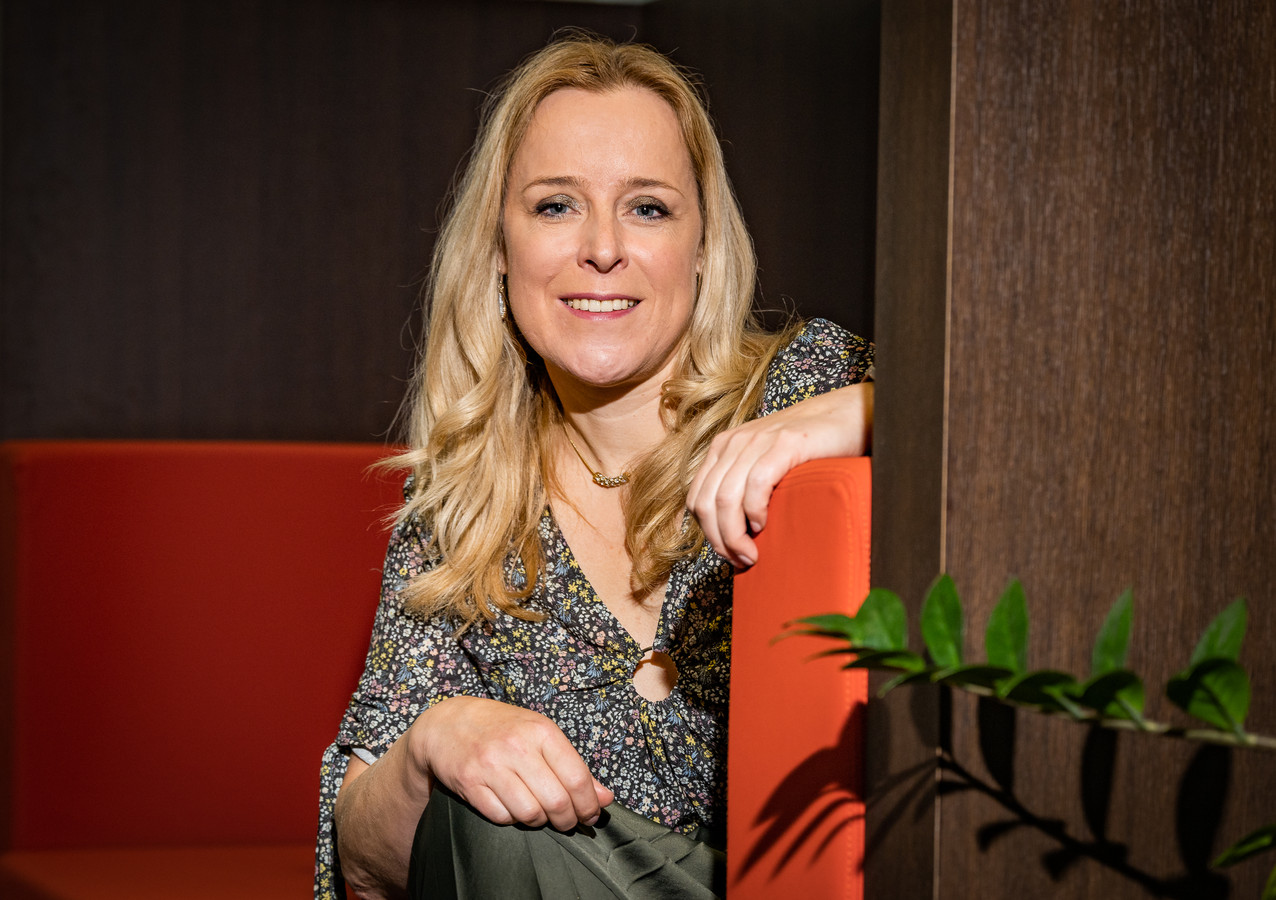 Eva De Bleeker veut un service bancaire permanent pour bloquer les apps ...