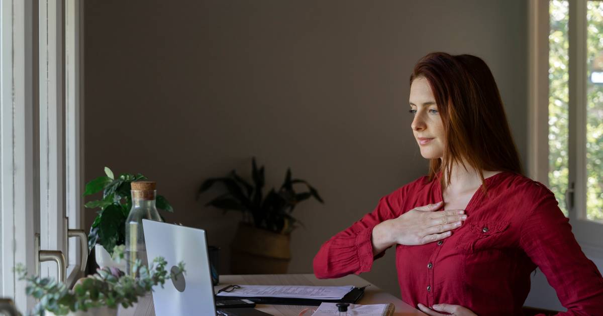 Zo word je na een boze werkmail weer rustig | Werk | AD.nl
