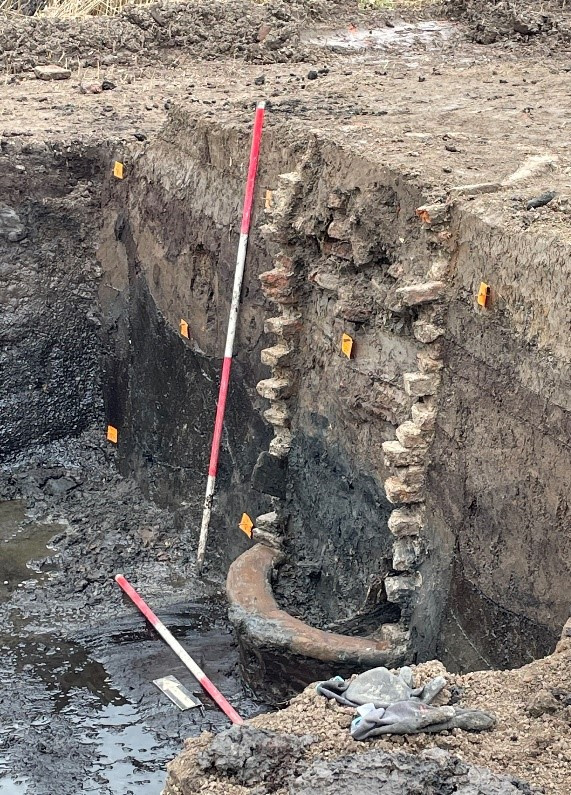 Archeologen Vinden Middeleeuwse Waterput In Het Reeve Bij Kampen Foto