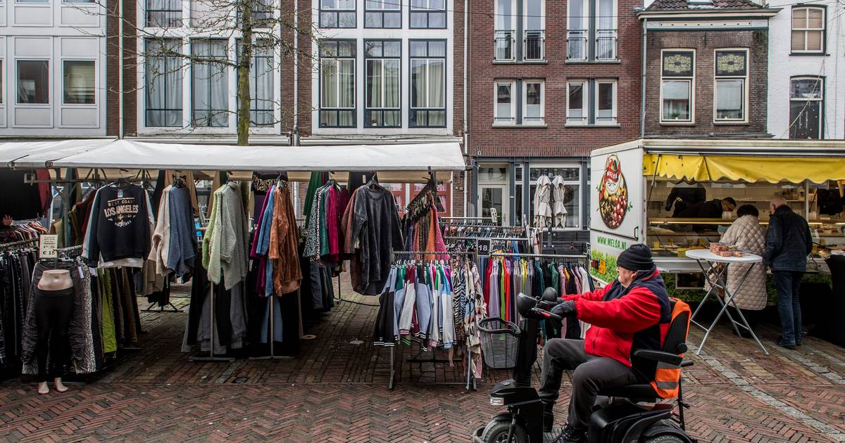 Hoe komt de zaterdagmarkt in Tiel weer uit het slop? ‘Kijk naar ...