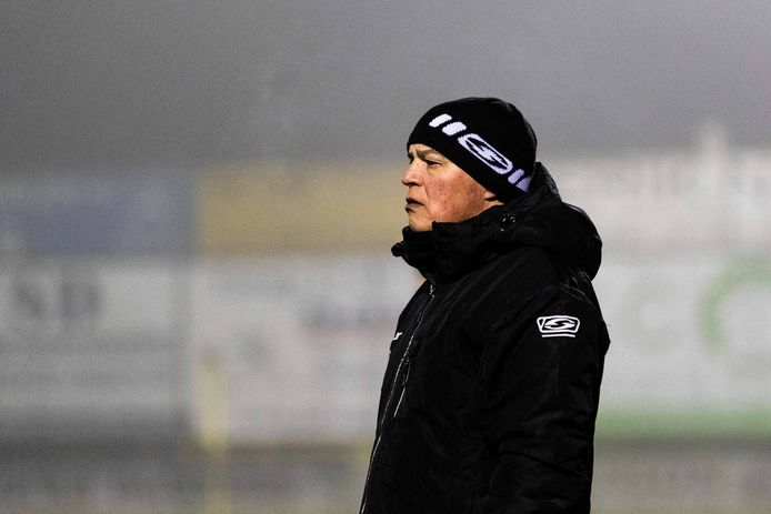Eersteamateurklasser Dessel Sport ontslaat ganse trainersstaf | Dessel ...