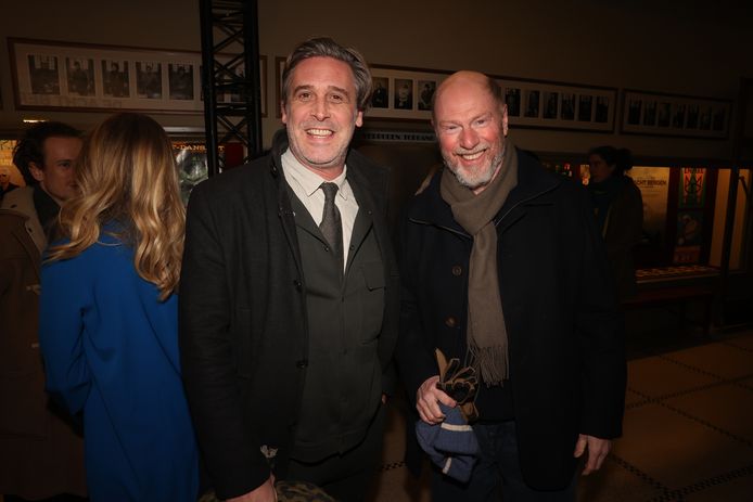 IN BEELD. Cast van ‘Zillion’ keurt ‘De Acht Bergen’ | BV | hln.be