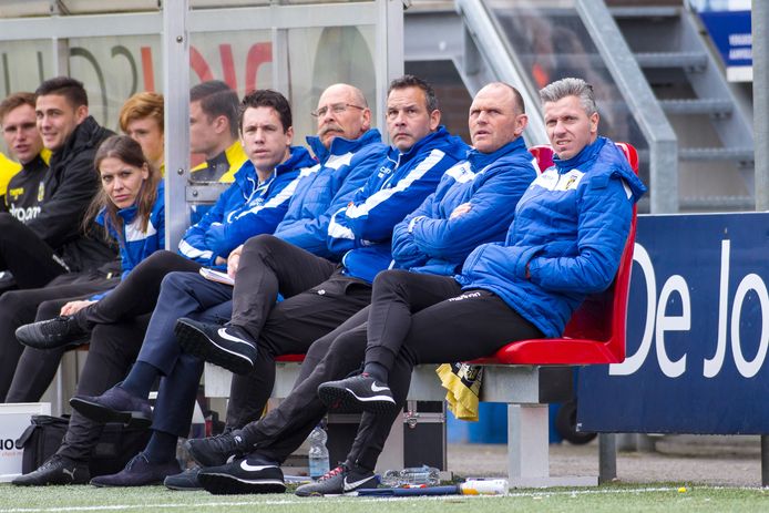 Moeliker vertrekt naar PSV, Edwin Linssen trainer Vitesse Onder 17 ...