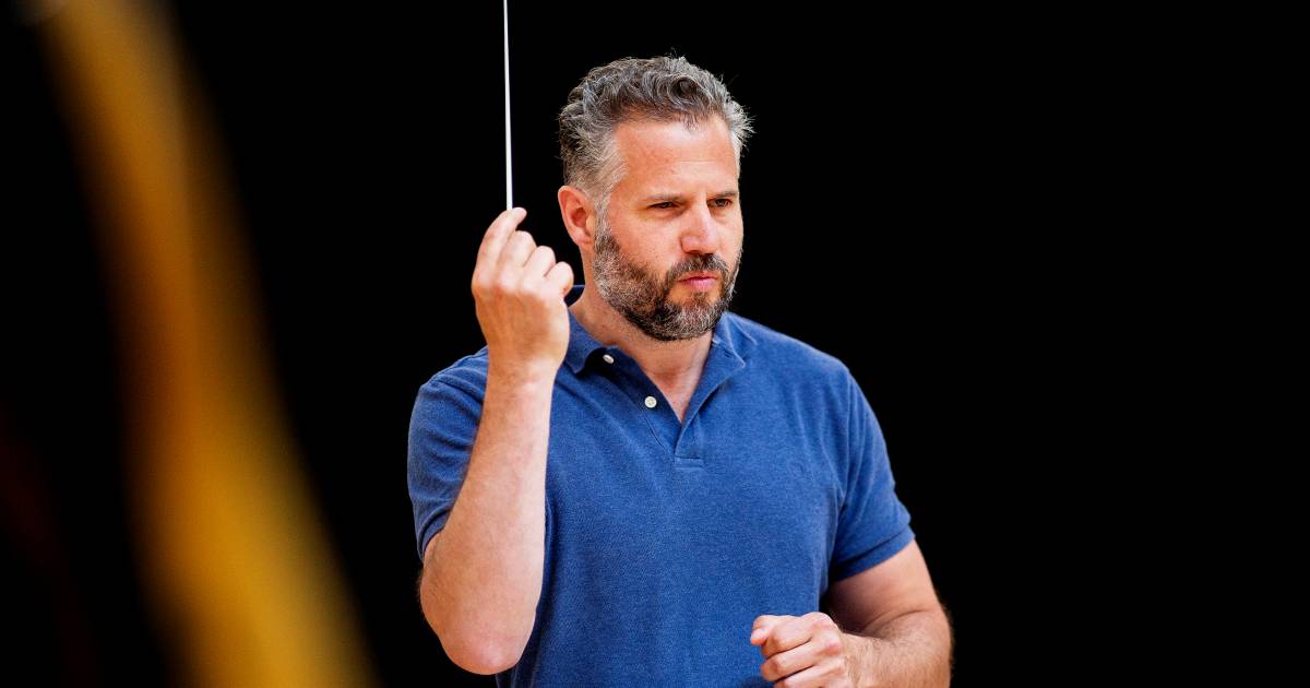 Tijl Beckand dirigeert Negende Symfonie van Beethoven: ‘Hij doet het ...