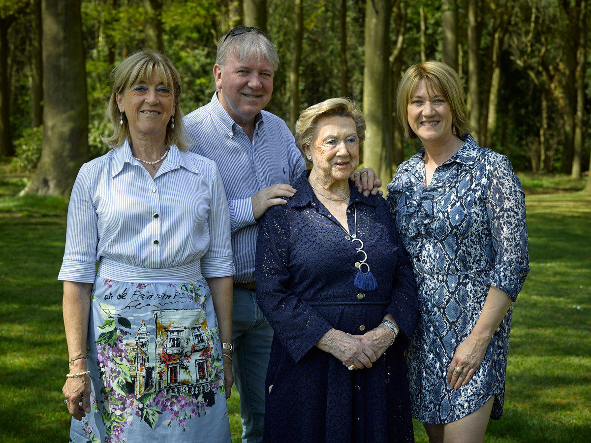 LEVENSVERHAAL. Elizabeth Vanaudenho­ve-Ea­tough (95), van Engels meisje ...