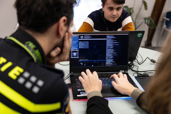 Kies niet voor ‘the dark side’, waarschuwt ethisch hacker: ‘Ik wil je ...