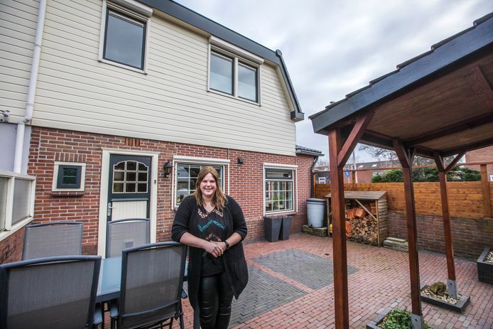 Mariska verkoopt twee-onder-een-kapwoning die aanvoelt als boerderij ...