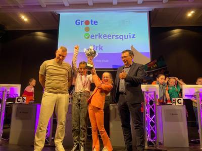 Dit stuurden jullie in: Harmpje Visserschool is verkeerskenner van Urk ...