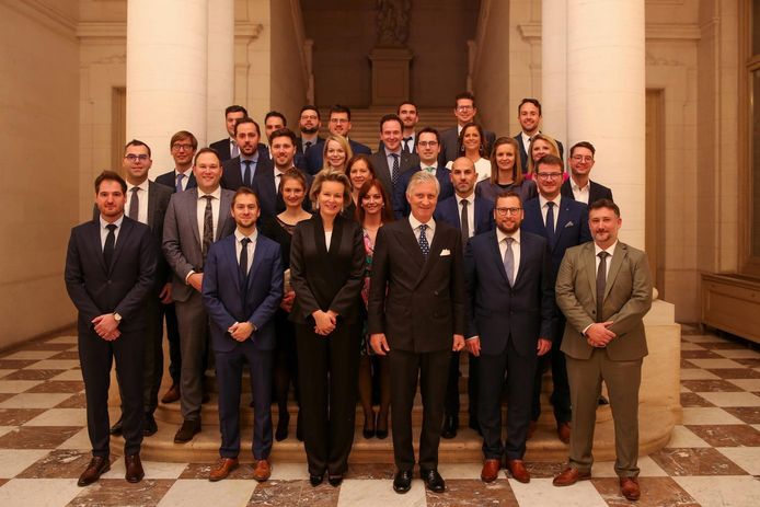 Burgemeester mag dineren bij koningspaar op Kasteel van Laken ...
