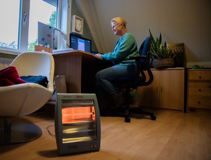 De thermostaat op 17,5 en allemaal een trui: ‘Pyjama’s, die zouden wel ...