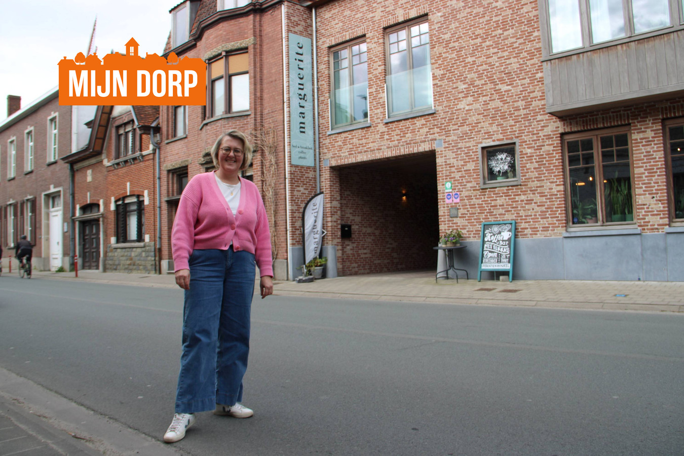 MIJN DORP. B&B-uitbaatster Griet Slos (48): “Het voetbalterrein van ...