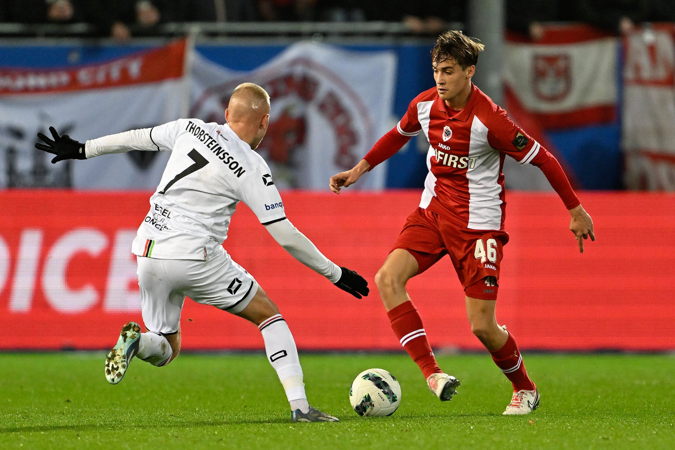 ‘De klas van meester Mark’: maak kennis met de tienertalenten die ...