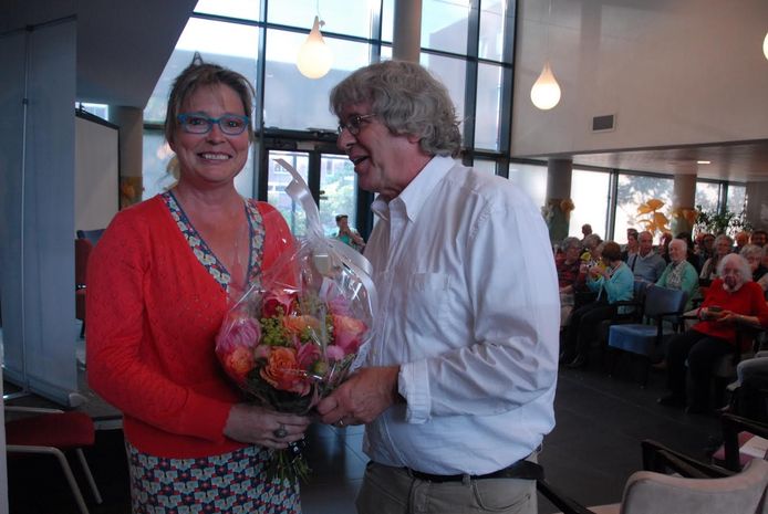 Ankie van Hezewijk presenteert in volle zaal persoonlijk relaas over ...