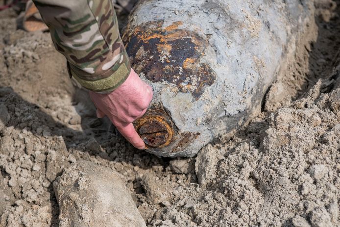Zware bom in binnenstad Kleef in kwartier tijd onschadelijk gemaakt ...