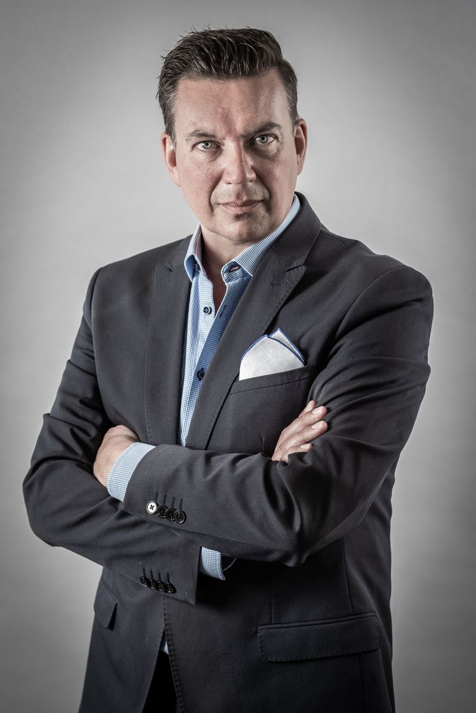 82. Jan Segers: Gids door radeloze tijden | De Krant | hln.be