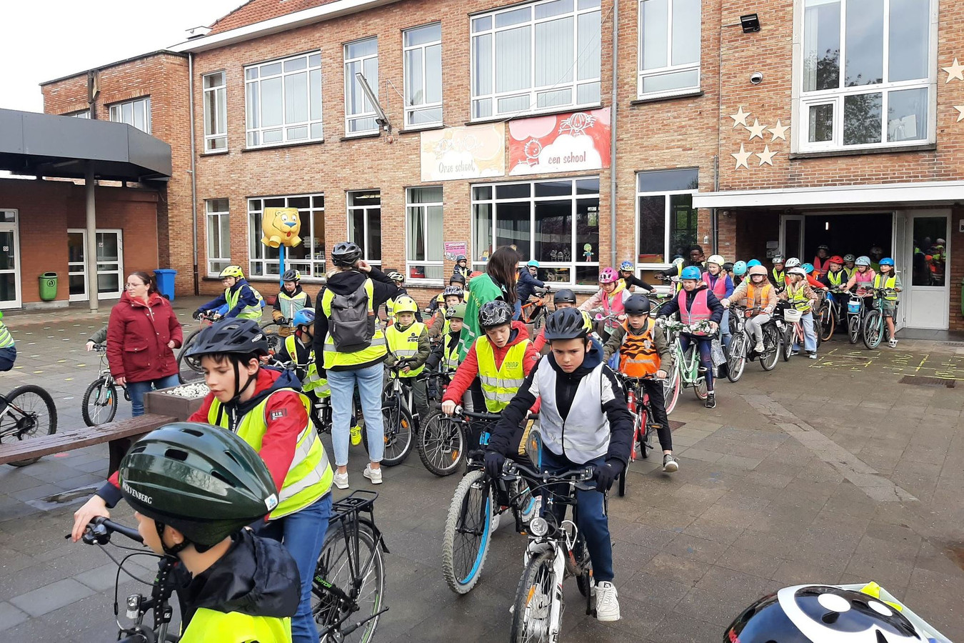 Sportieve Sint-Vincentiusschool houdt ‘Bike & Run’ op wielerpiste ...