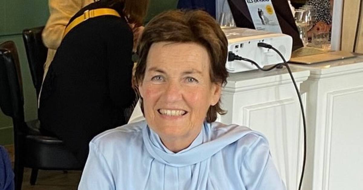 Els (1946-2024) had niet veel aanleiding nodig om een feestje te geven: bij ieder lustrum werd ...