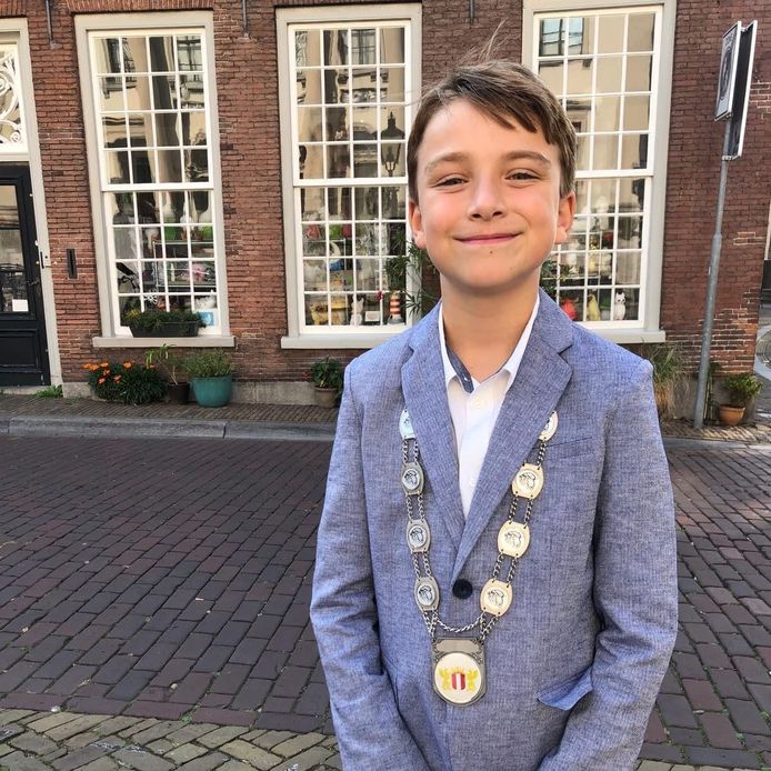 Dordtse kinderburgemeester Lucas geeft stokje door, Jacob wil zich ...