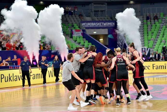 MVP Emma Meesseman zet de kroon op het werk: “Dit is historisch ...