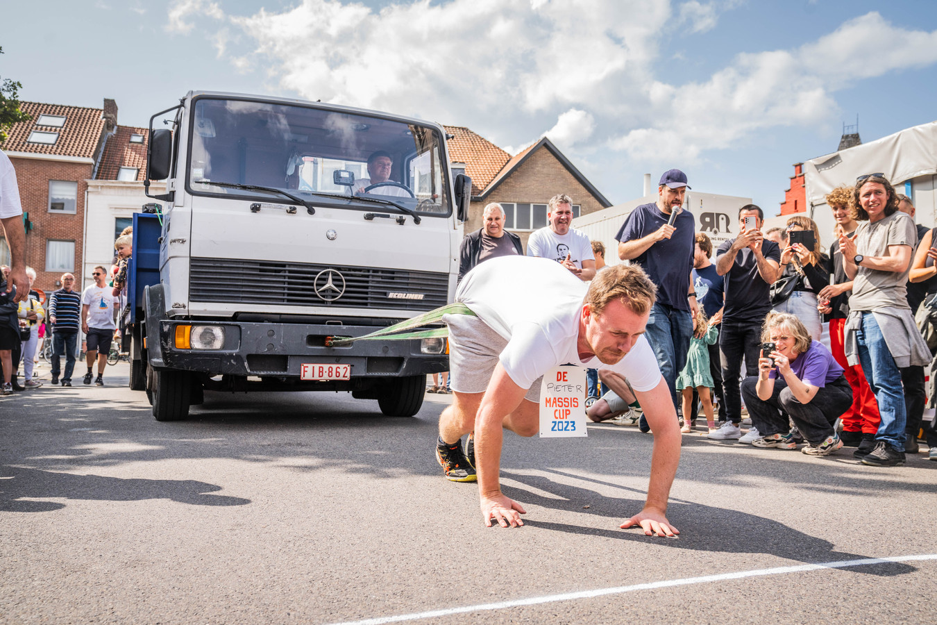 IN BEELD. Gentbrugge laat spierballen rollen tijdens eerste John Massis ...