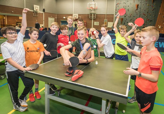Thomas Heijboer is jong in Zeeland: Tafeltennissen met een ambtsketen ...