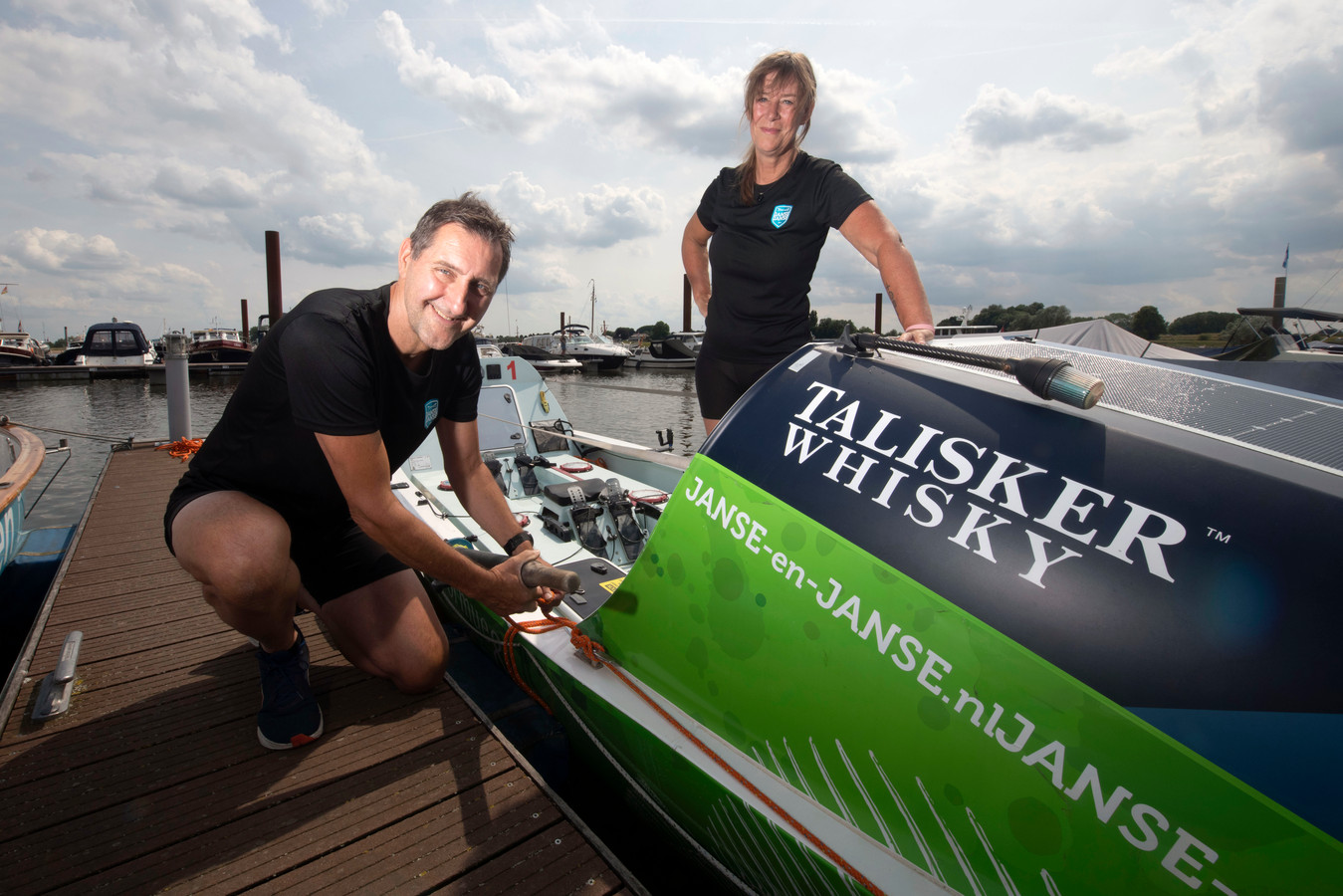 Broer en zus uit Schalkhaar steken 5000 kilometer de oceaan over in ...