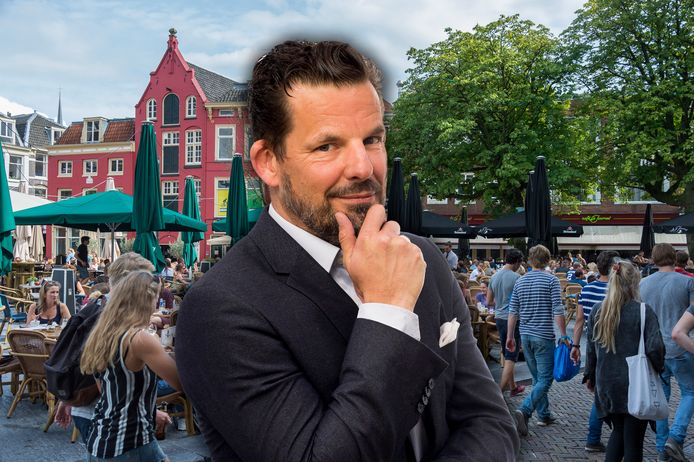 Als Jerry zijn ogen sluit, hoort hij een flauwe echo van terrasgeluiden ...