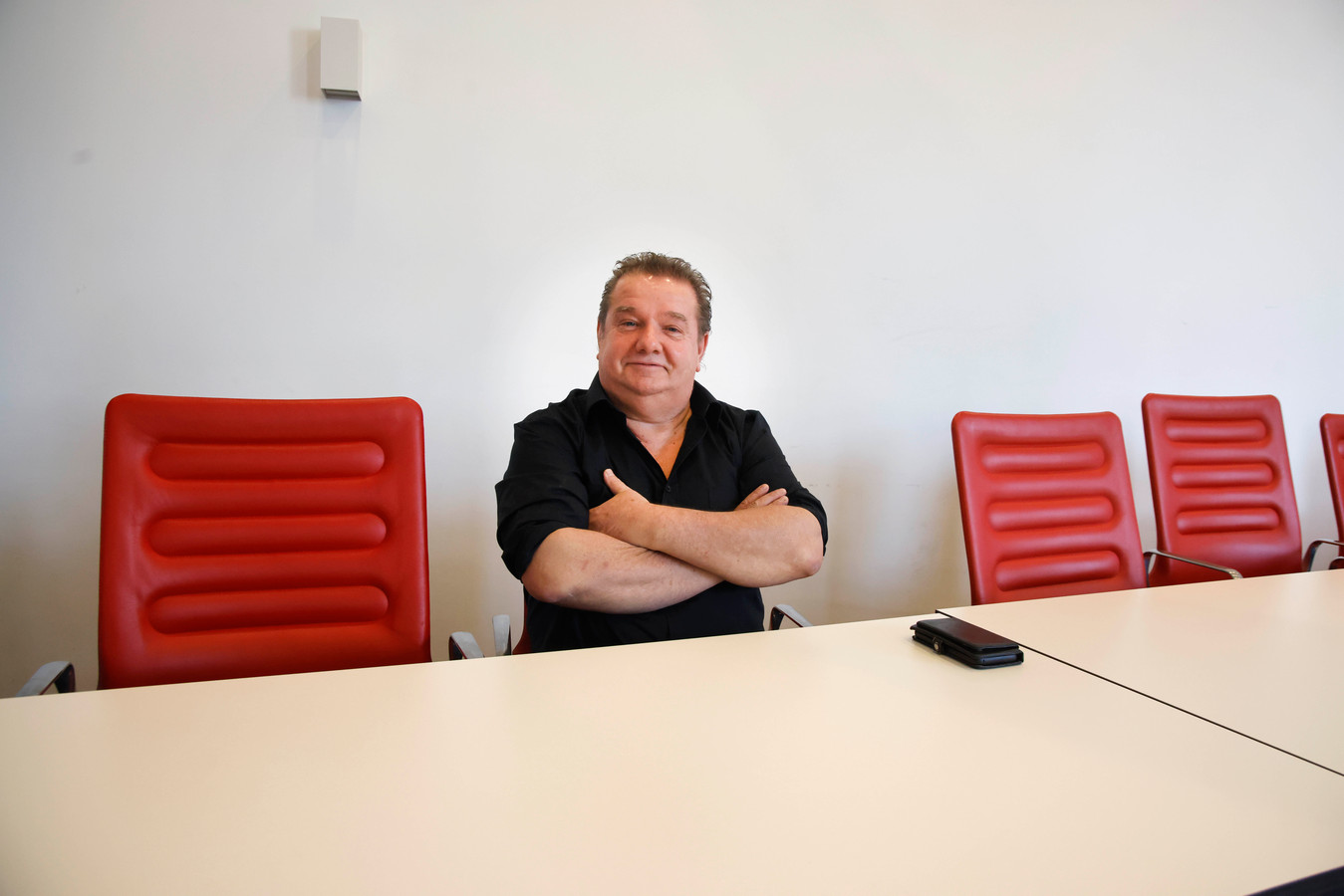 Marlou gaat de raad in én op wereldreis: ‘Het leven staat niet stil als ...
