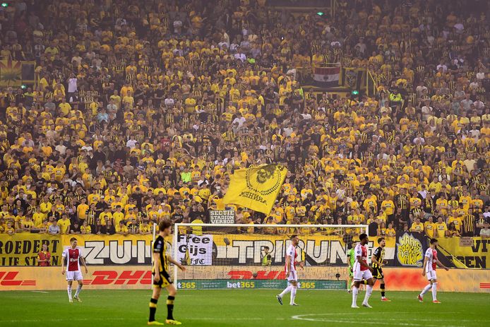 Nieuwe redder in beeld bij Vitesse: ‘Guus Franke heeft miljoenen over ...