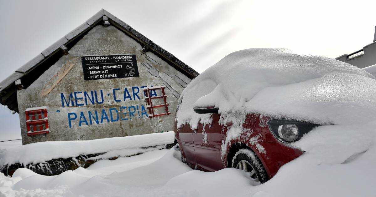 Code rood! Nederlanders in Spanje gewaarschuwd voor zeer slecht weer ...