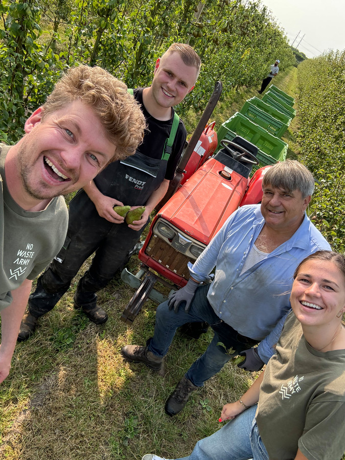 Wat doe je als je peren acht cent opleveren en plukken twintig cent ...