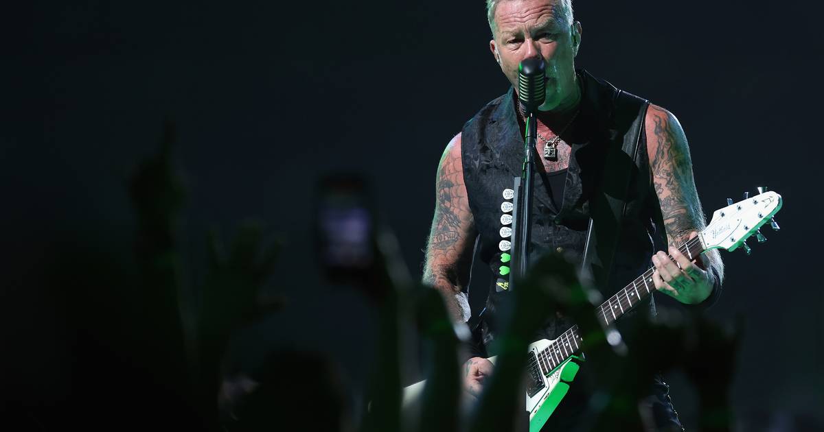 Metallica-zanger James Hetfield heeft corona, band moet optredens M72 ...