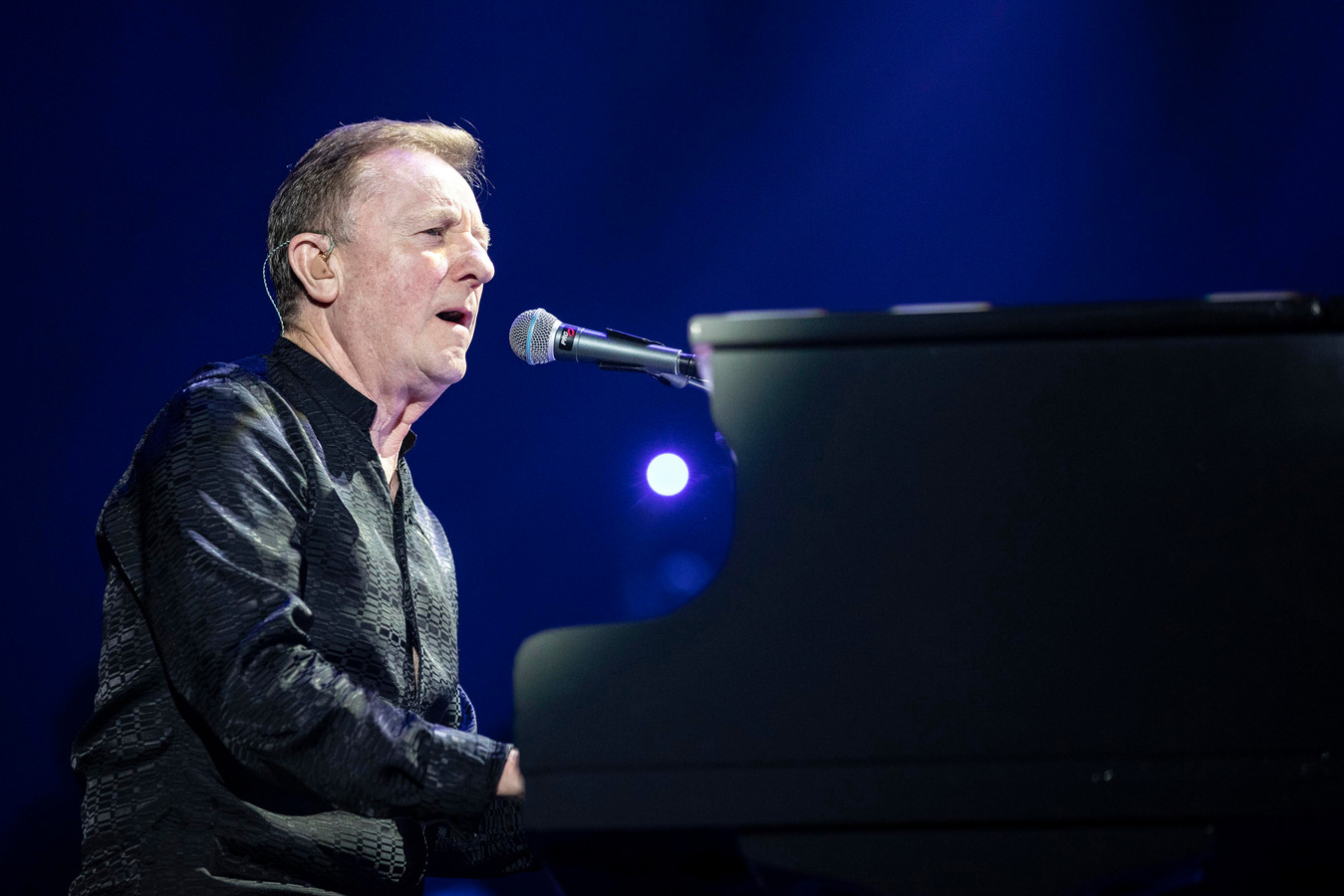 John Miles stoot Queen van de troon in Radio 2 Top 2000, ook De ...