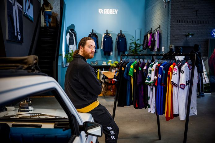 Dit Rotterdamse sportmerk van toen wil weer opnieuw de beste speler op ...