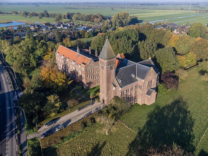 80 gevluchte kinderen opgevangen in leegstaand klooster in Haastrecht ...