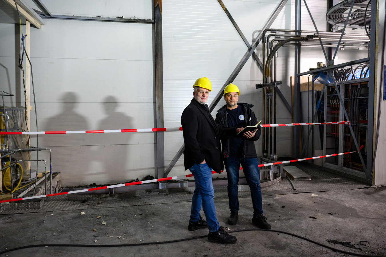 Binnenkijken op plek des onheils: zo ziet fabriek in Enschede er uit na ...