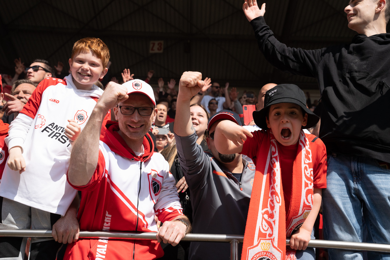 Zenuwen bij Antwerp-supporters op laatste dag voor beslissende match ...