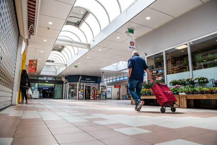 Winkelcentrum De Ridderhof krijgt na bijna vijftig jaar een opknapbeurt ...