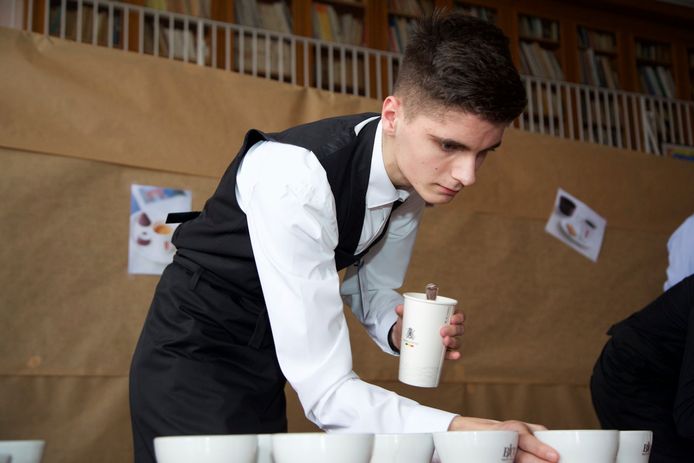 Lerares en leerling SIMA scoren goed op baristawedstrijd | Aarschot ...