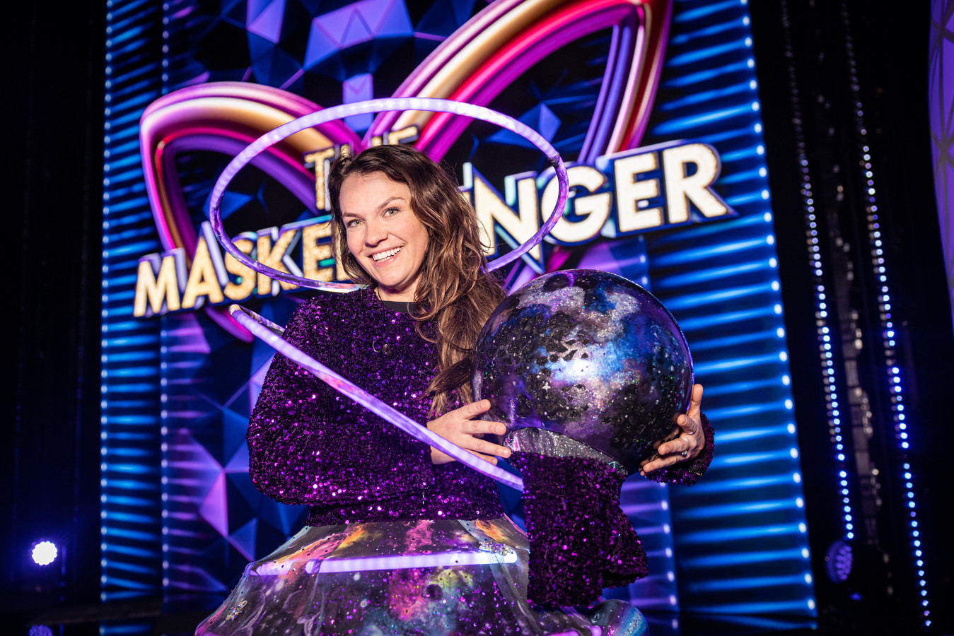 Siska Schoeters uitgezongen als Kosmos in ‘The Masked Singer’: “De ...