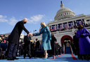 Waarom Kamala Harris, Michelle Obama én Hillary Clinton paars droegen ...
