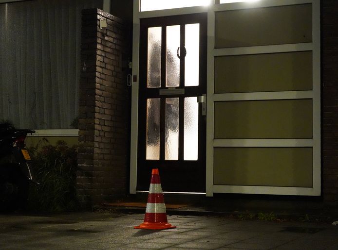 Ruit gesneuveld bij explosie in Rotterdam-Zevenkamp, ook explosie in ...