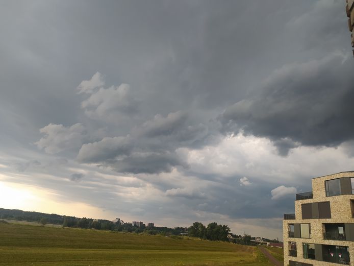 Zware storm levert vooral veel bijzondere plaatjes op: jullie mooiste ...